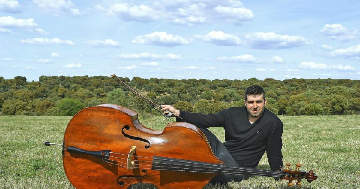 RODRIGO MORO: «El contrabajo es el instrumento que más se acerca a la ...