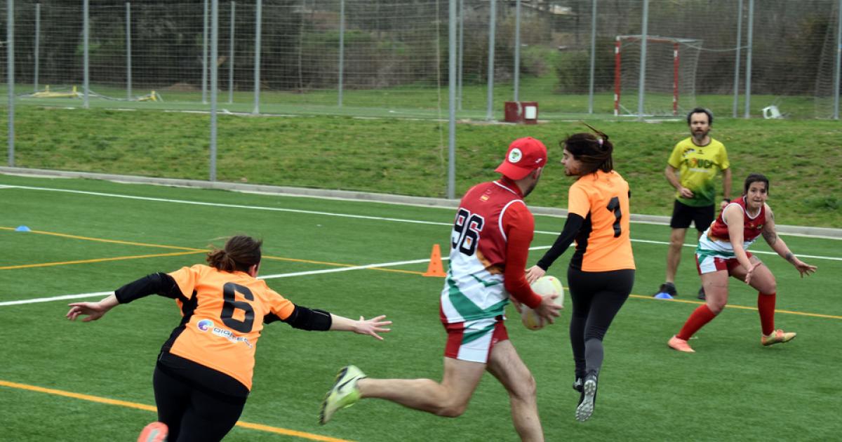 RUGBY TOUCH / CLUB ALLIGATORS ARROYO: Notable debut del Alligators ...