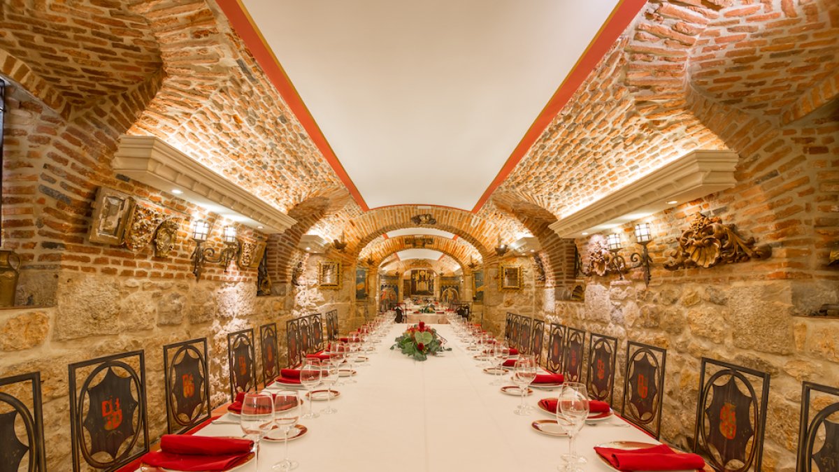 Fotos de los mejores restaurantes para comer lechazo en Valladolid