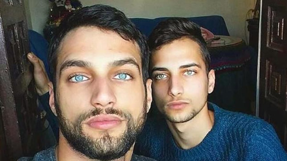 Jesús Castro presenta a su hermano 'gemelo' en su debut en Instagram