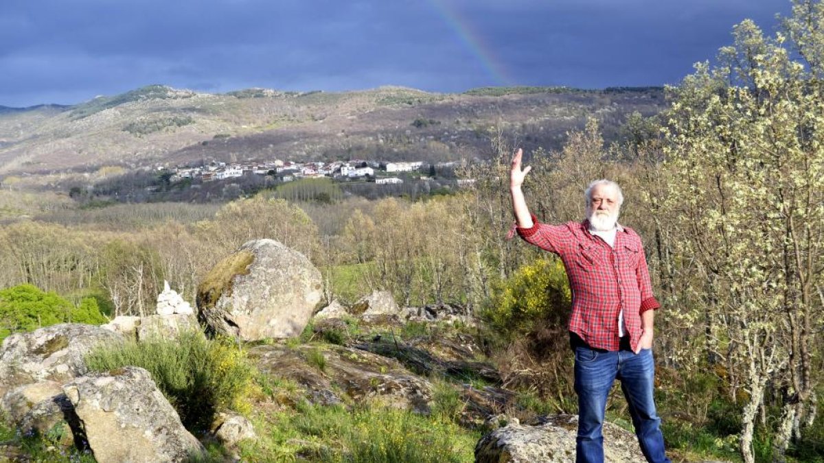 Manolo Chinato: «La ciudad me deprime y el campo me saca la sonrisa ...