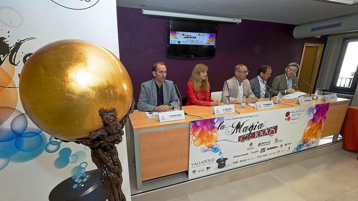 Valladolid ya busca al mejor mago para el Oráculo