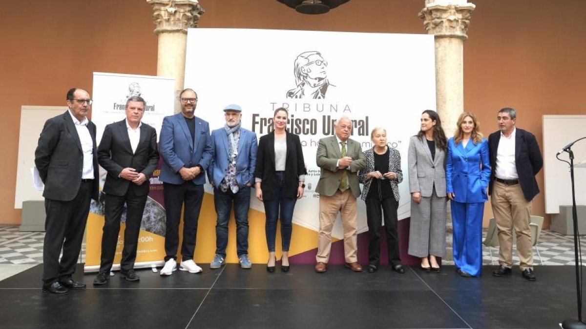 Aramburu: «Las personas son como nueces, que guardan un secreto, y la ...