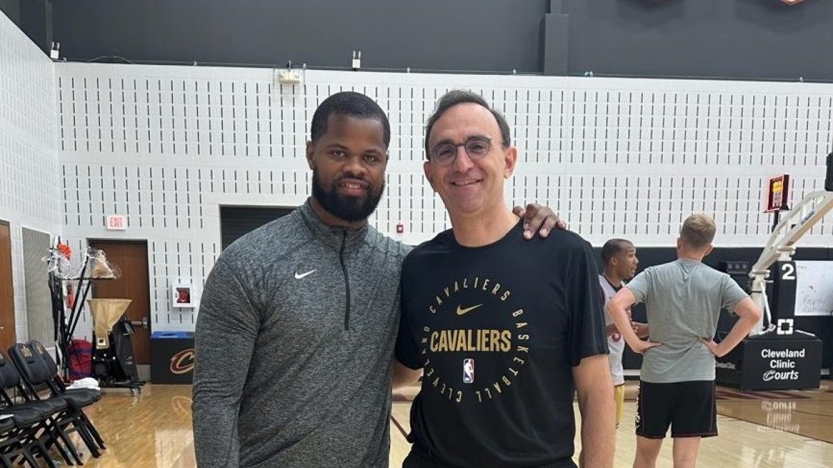 Hugo López, asistente de los Cleveland Cavaliers