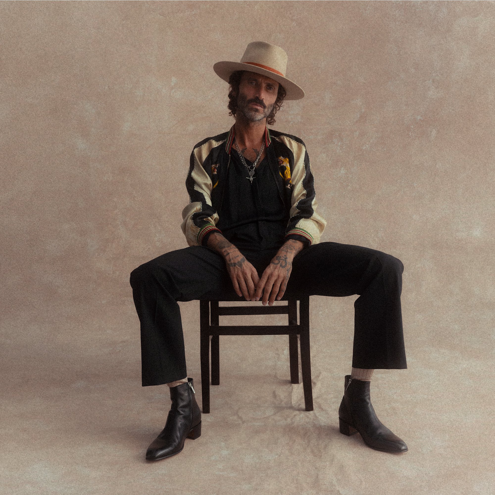 Leiva aterriza en Valladolid con su Tour 'Gigante'