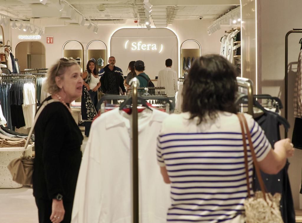Sfera reabre su tienda de la calle Santiago de Valladolid: así luce ...