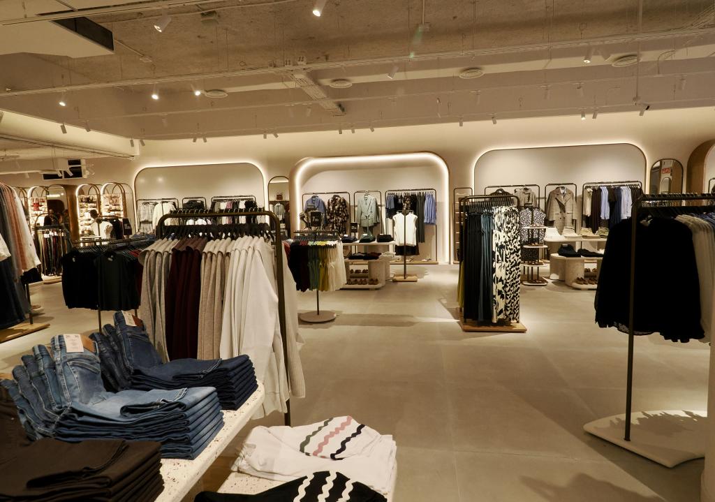 Sfera reabre su tienda de la calle Santiago de Valladolid: así luce ...
