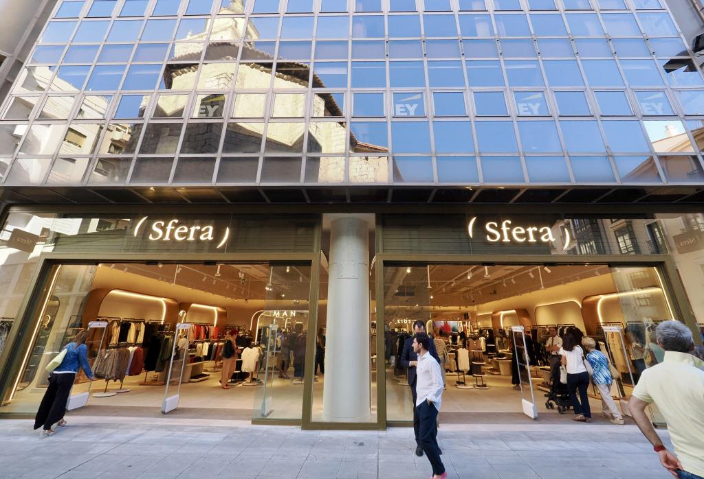 Sfera reabre su tienda de la calle Santiago de Valladolid: así luce ...
