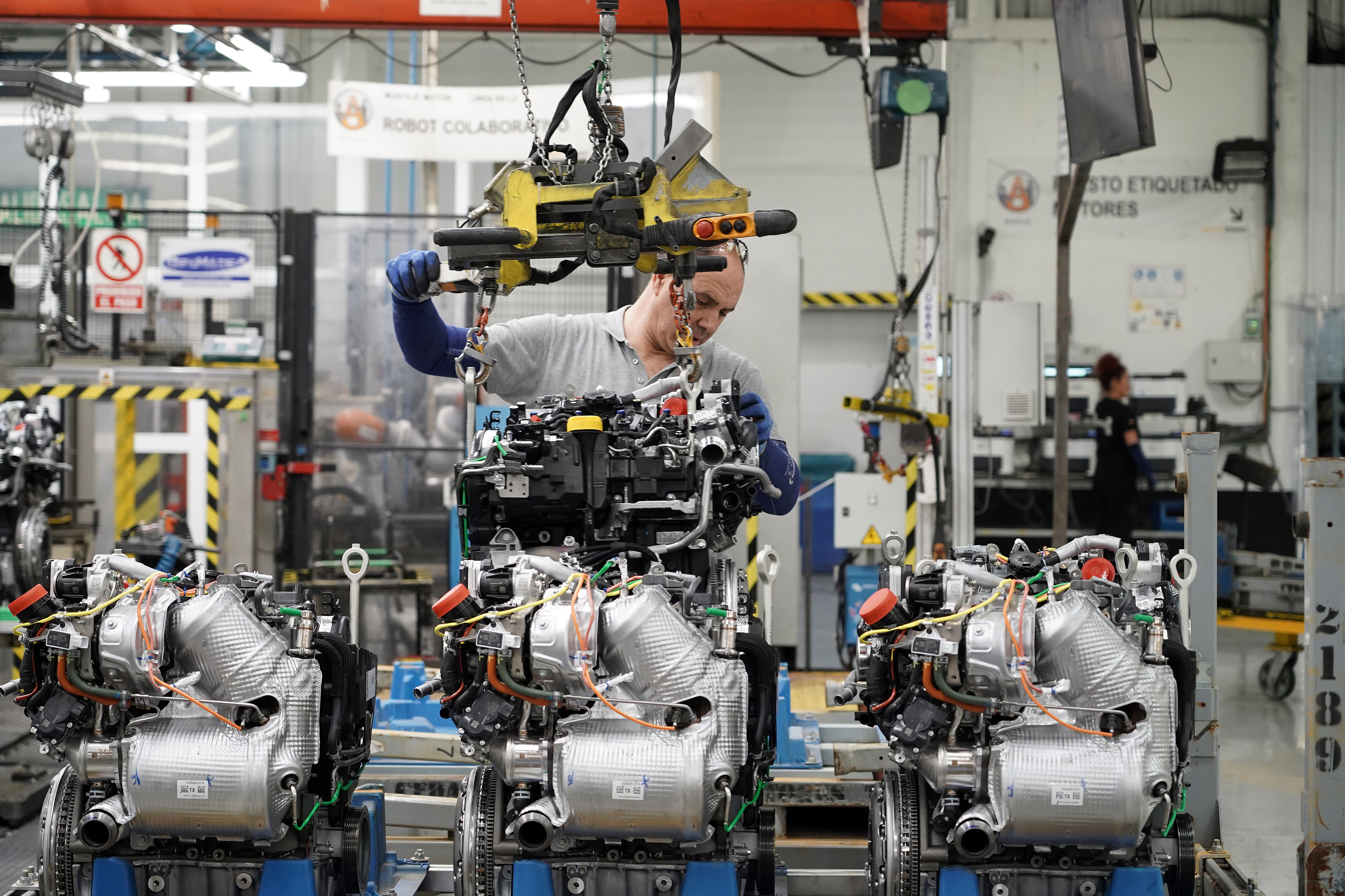 CSIF celebra el retraso de la prohibición de motores de combustión por ...