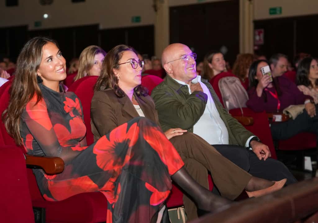 Siloé canta a Valladolid con su tema 'Campo Grande' y anuncia gira mundial