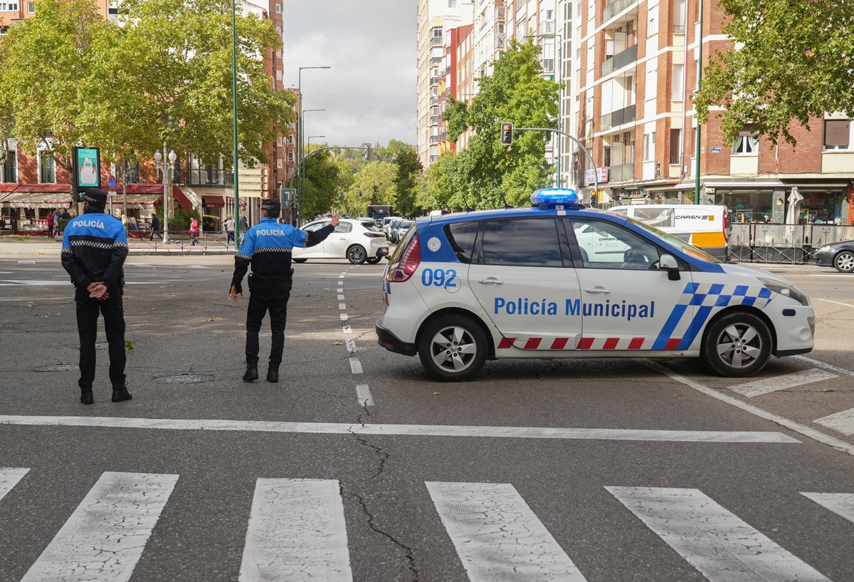 Detenido un joven en Valladolid por golpear e insultar a la Policía ...